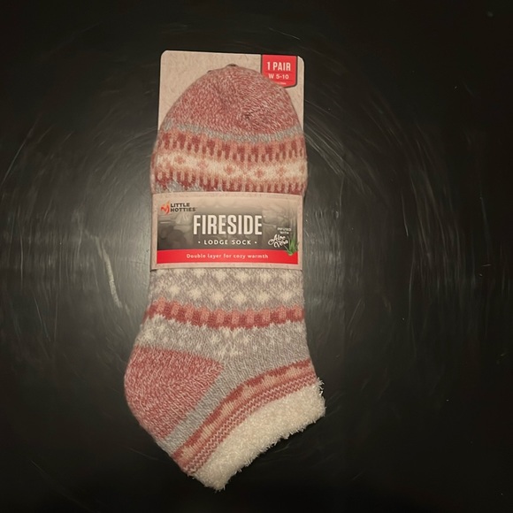 Little Hotties | Accessories | 525 Salelittle Hotties Fireside Lodge Socks Aloe Cozy Winter ...